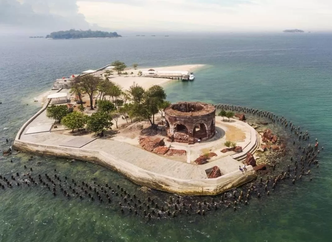 Wisata Sejarah Peninggalan Kolonial Belanda di Pulau Kelor